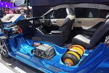 Toyota Mirai Fuel Cell cutaway - GHG Insight